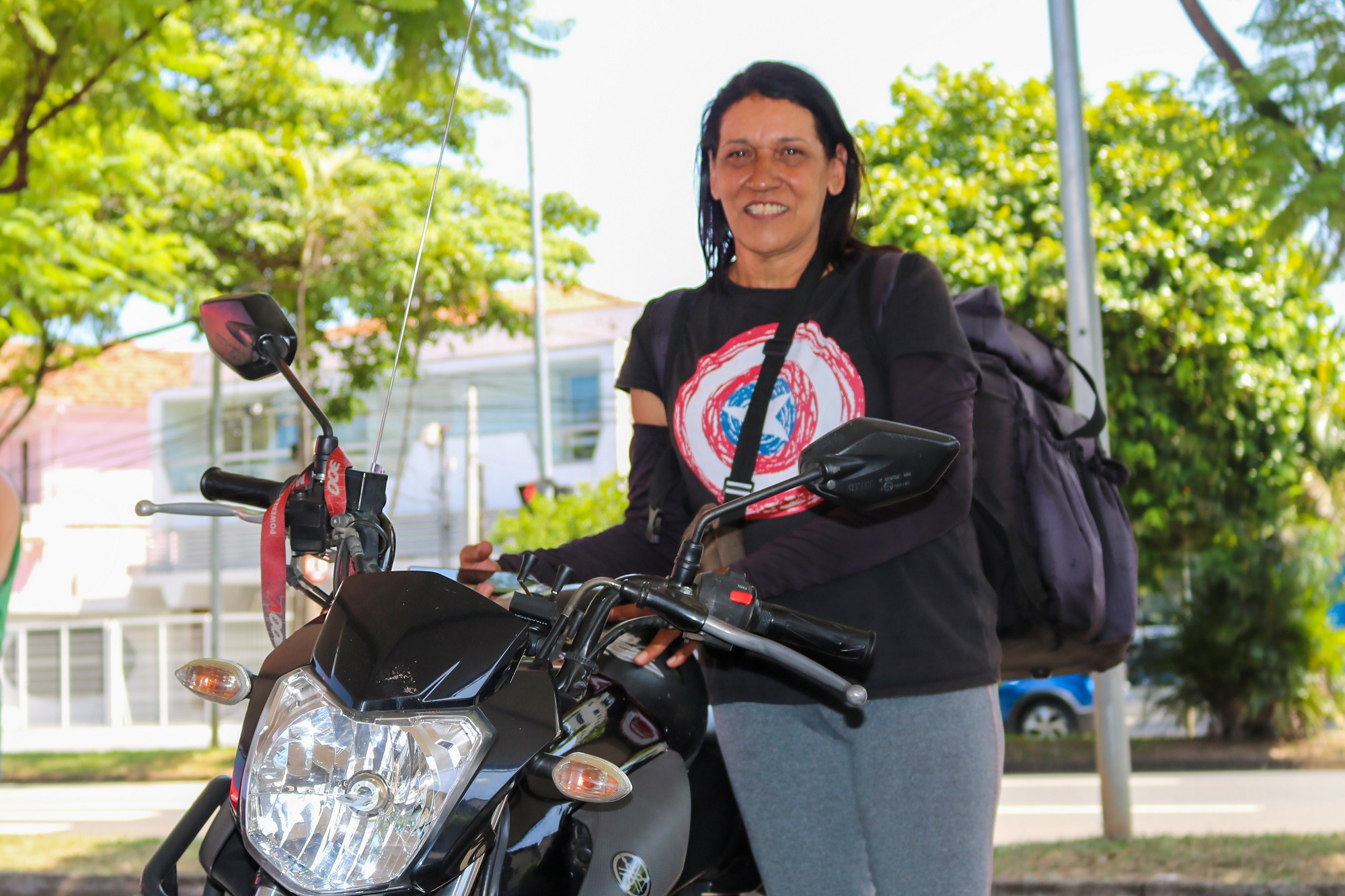 Prefeitura entrega 150 antenas corta pipa a motociclistas na Estação da ...
